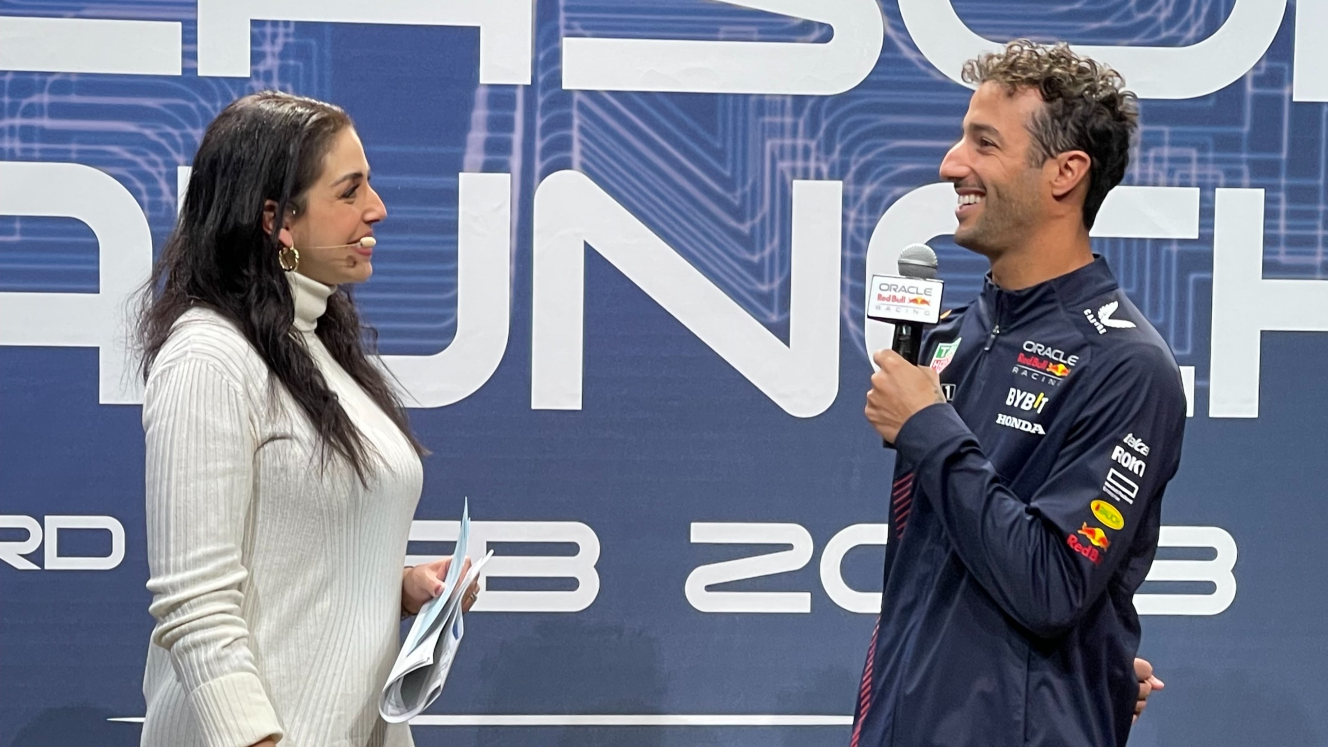 Poly (@PolyCompany) / Twitter