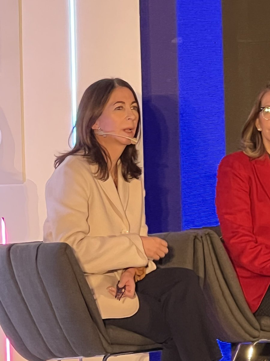 La ejemplar Head Hunter Perla Ruiz CFO Korn/Ferry Mexico-CA habla de la ...