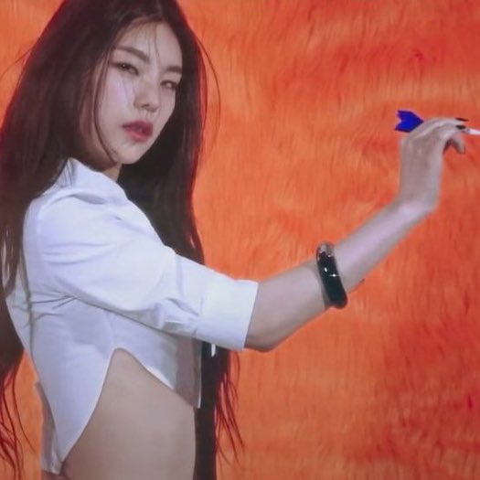 Sea ⁸ ⤮💓 || WONNIE DAY on Twitter: "RT @thinkskzitzy: 2hwang for dazed magazine"