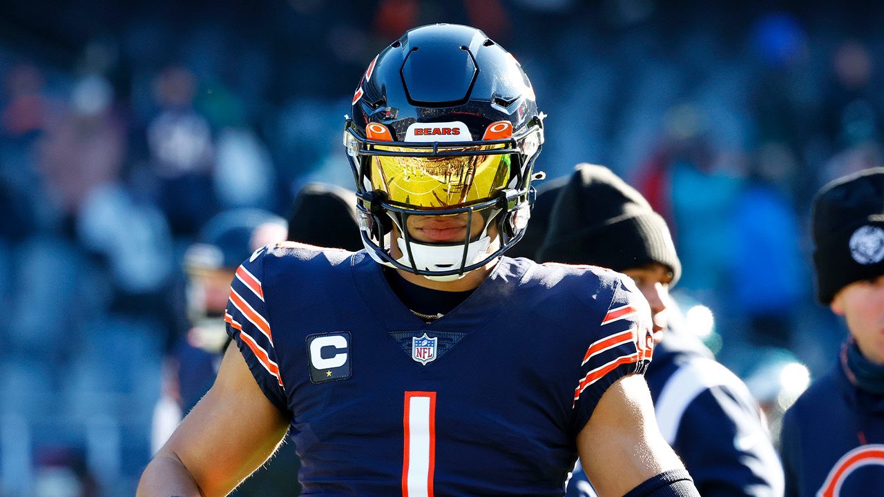 Bears Nation on Twitter: "Justin Fields received one 5th place vote for NFL MVP. #BearsNation ...