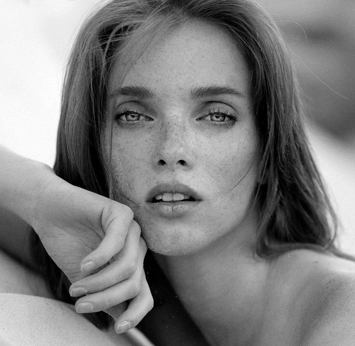 Just one look... Arnie Z @arnold_ziffell