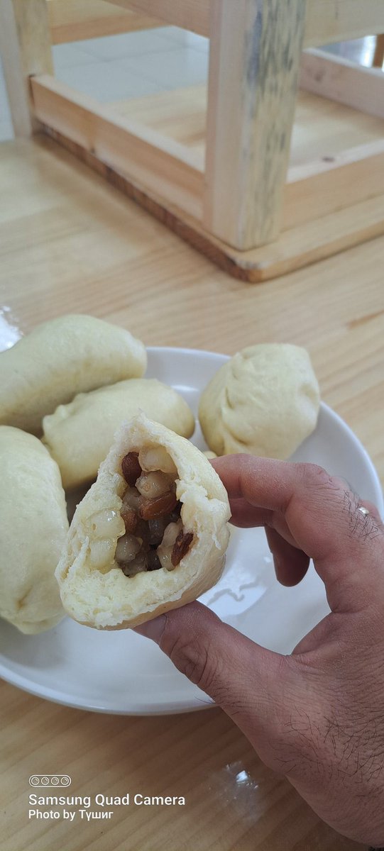 Дэлгэрсайхан On Twitter Хятад айлд сүүлтэй үзэмтэй мантуун бууз идэж байсан Дажгүй