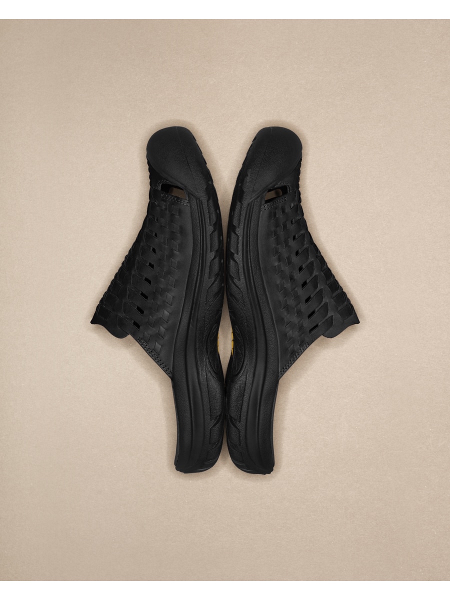 GINZA on Twitter: "こりゃ争奪戦!?〈キーン〉と〈ハイク〉が念願コラボ。機能性をより高め、幻の2型を復刻。 https://buff.ly/3JUnHHQ"