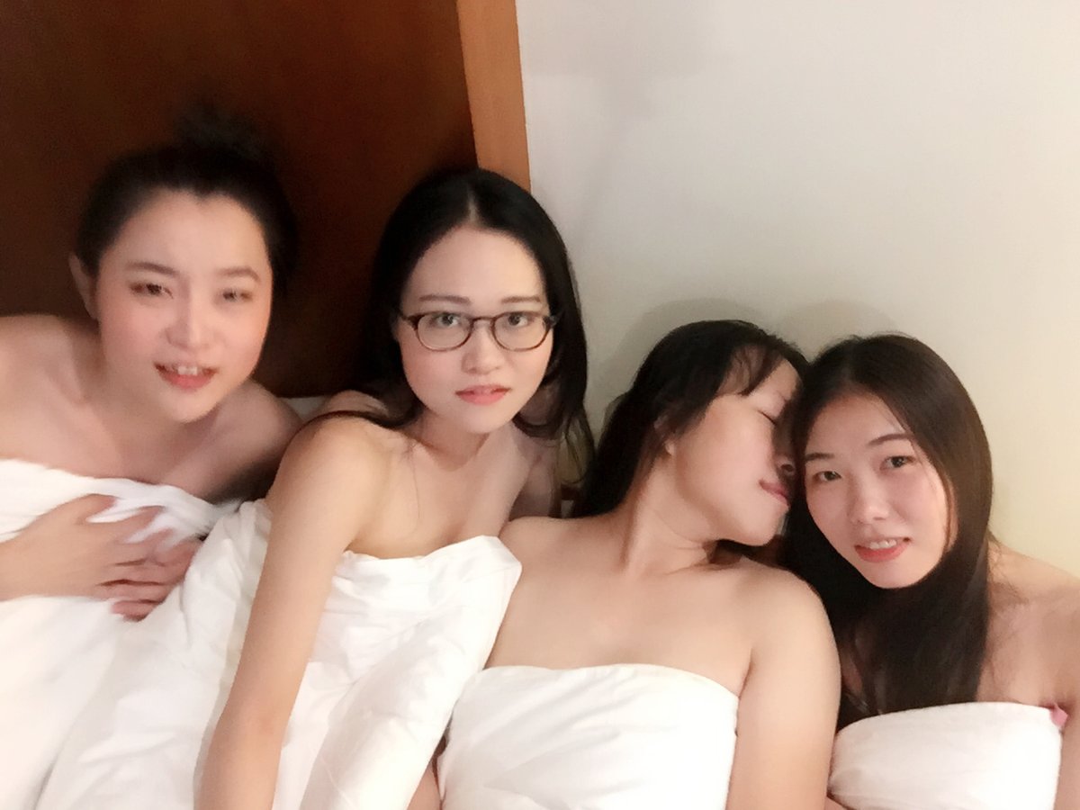 古韵传奇 on Twitter: "大学同宿舍四闺蜜私房 [34P+38.1M] #私房 #写真 #闺蜜 #少女 No.081702 @guyunchuanqi 全套已发闺蜜写真会员电报群"