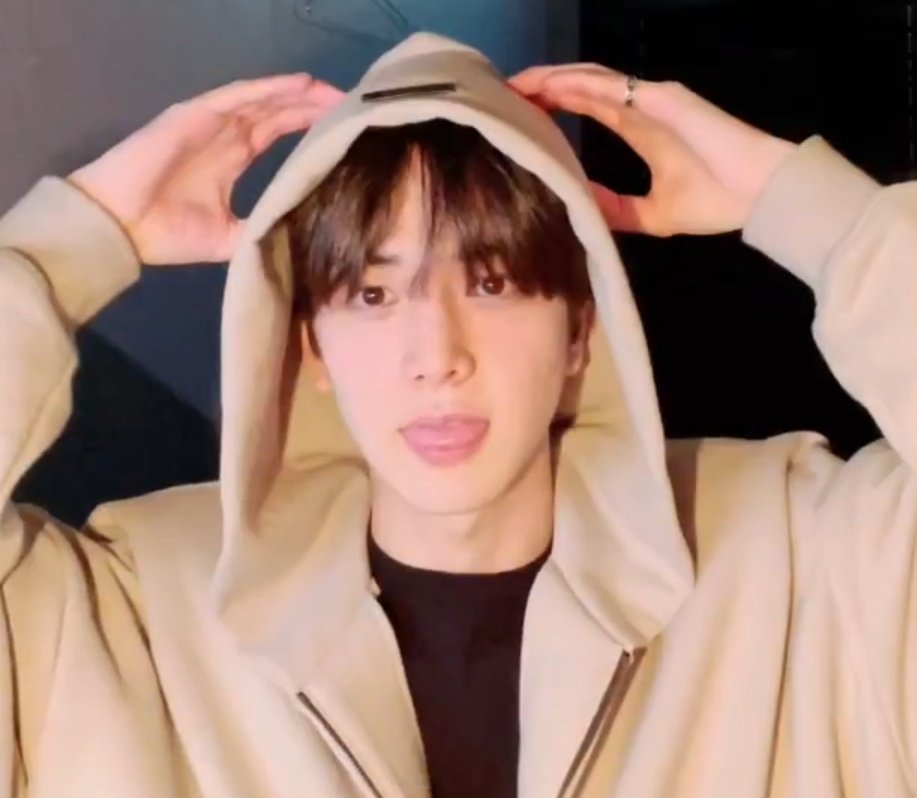 #67 on Twitter: "breadboy capture time :3"