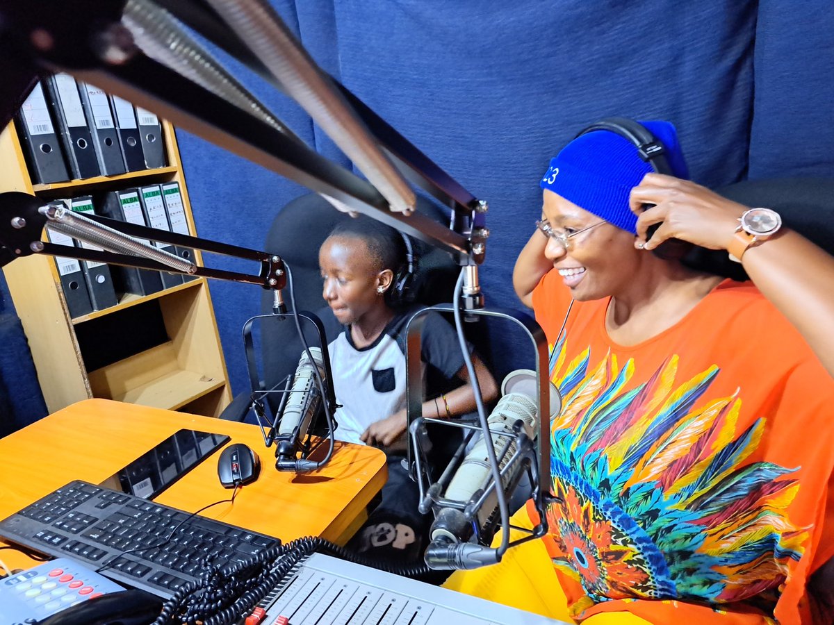 FELISTA DI SUPERSTAR omuwereza wolwaarelo mu program mubeezi # ...