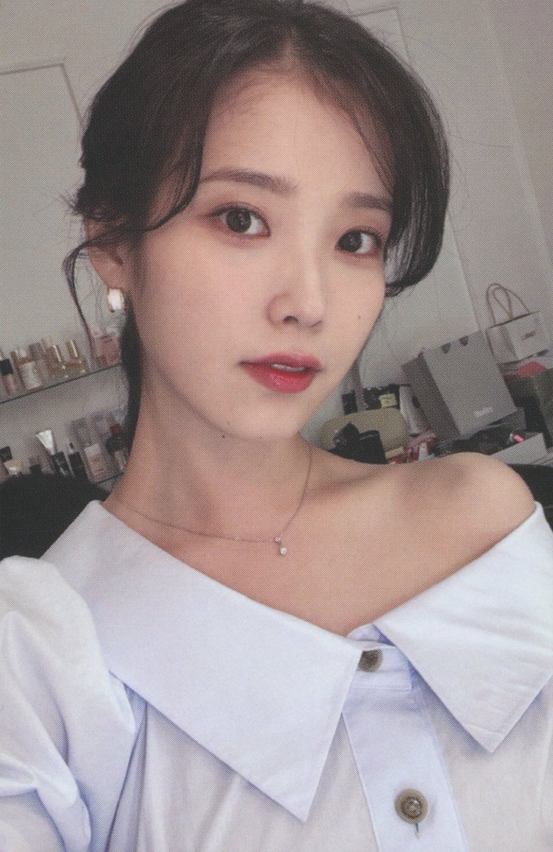 𝐈𝐔 𝐌𝐎𝐂𝐇𝐈 | 아이유 모지 on Twitter: "#IU #아이유 #이지은"