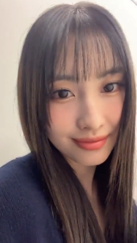 TWICE on Twitter: "Knock, knock! 🚪Who is it? 🐻 https://vt.tiktok.com ...