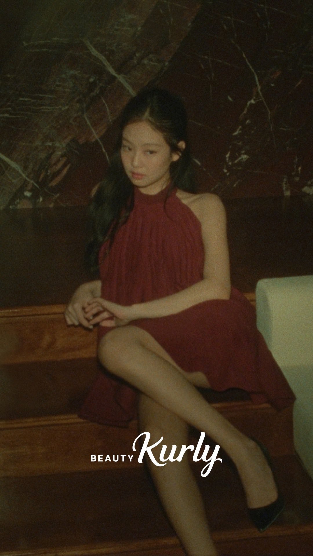 BLΛCKPIИK GLOBAL FANBASE on Twitter: "Beauty Curly Update with #JENNIE “The first beauty ...