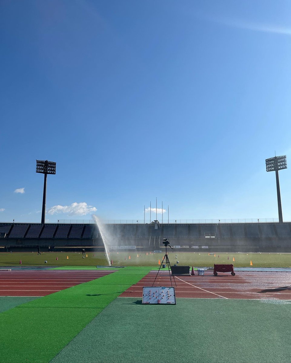 新千歳 ＠アラ還 on Twitter: "RT @ko_oshima_: 初キャンプ取材。 練習取材に特集インタビュー、空いた時間で高知の美味しいモノまで・・充実しました！🐟⚽️ スピード感 ...