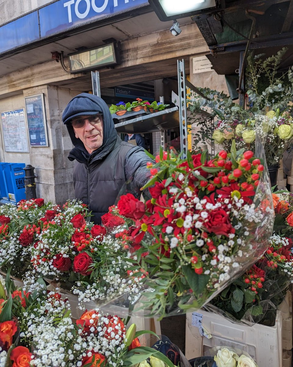Tooting Newsie On Twitter Valentines Day Is Just Around The Corner