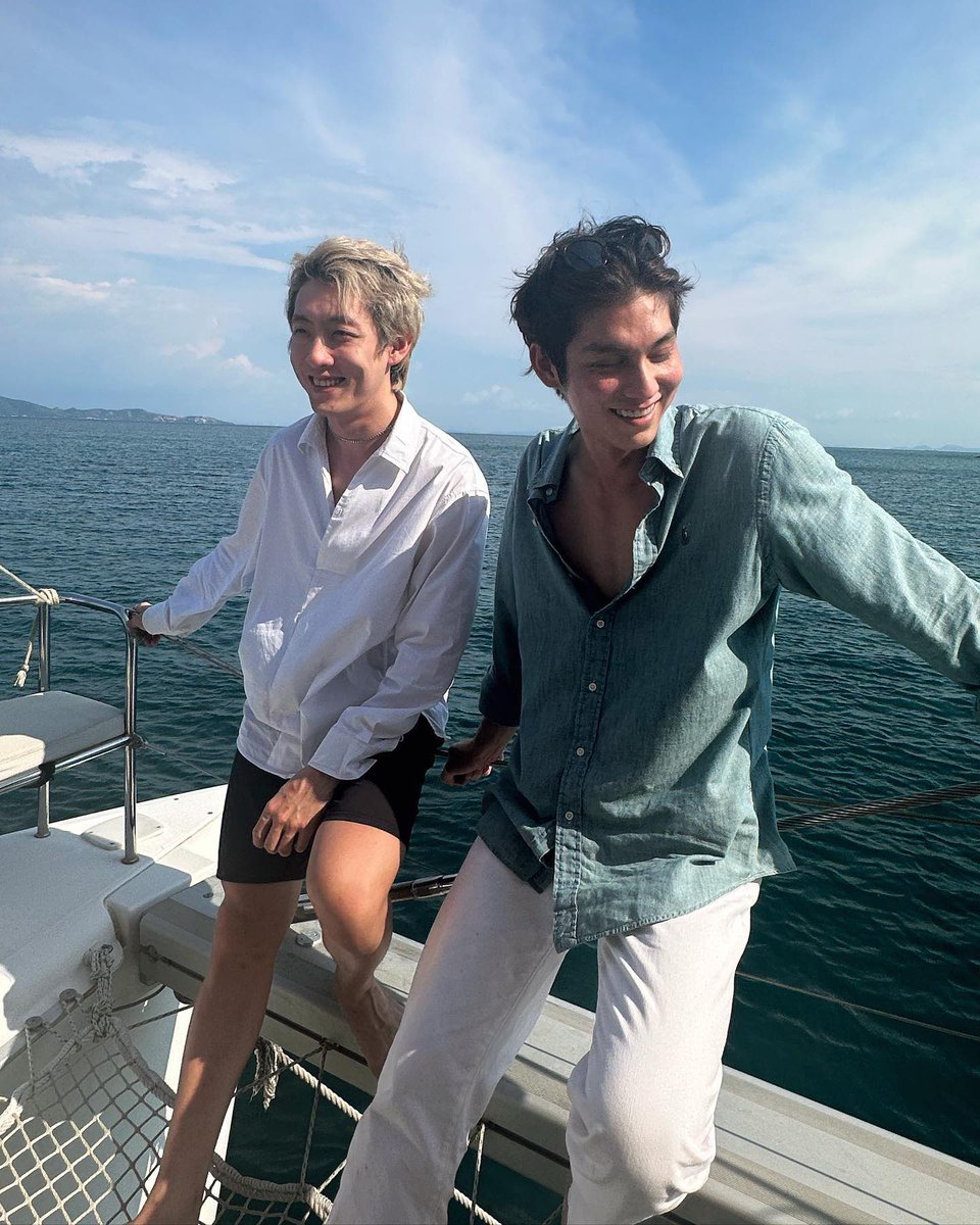 Bright ☮️🤍☀️🎵 on Twitter: "RT @_opywpy_: Bright IG😳🔥 📌 https://instagram.com/p/CofBnZHhTFm ...