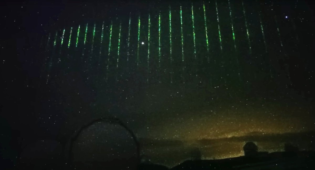 Insólito 😱 CAPTAN EXTRAÑOS RAYOS VERDES EN EL CIELO 🟢 Varias líneas ...