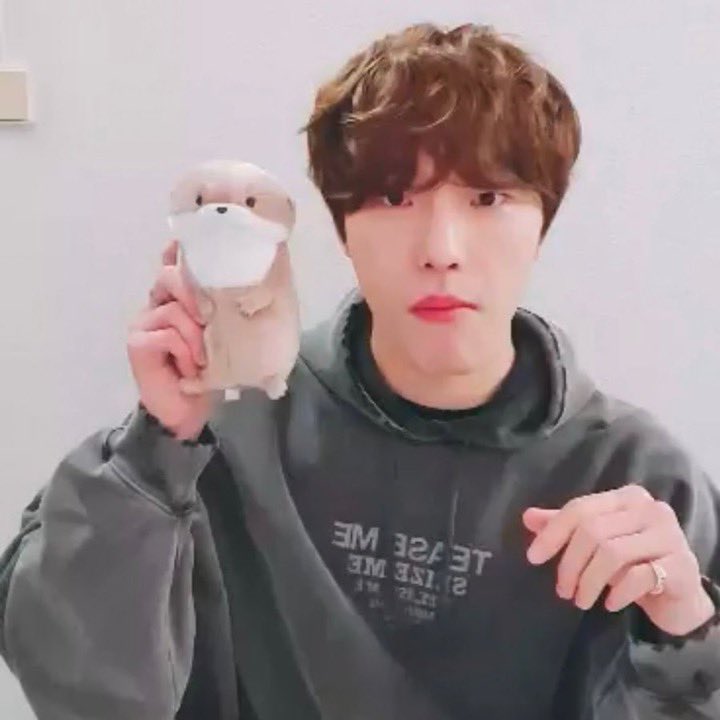 lnwza on Twitter: "มีใครอยากได้มั้ยค้าบบบ น้องนากที่พี่จองฮันให้ดีโน่ ได้ราคามาแล้ววว น่ารักสุดๆ ...