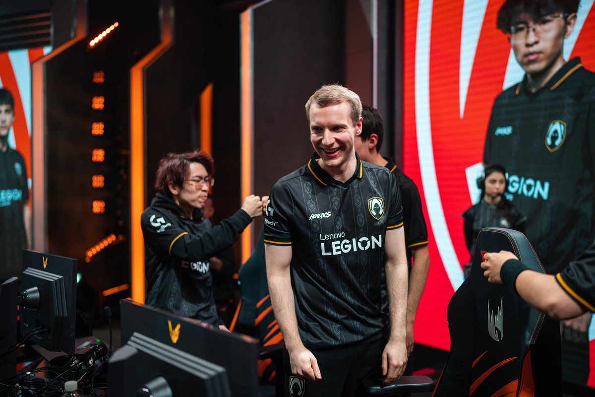 Superliga - League of Legends on Twitter: "Vaya dos enfrentamientos GUAPOS en los primeros BO3 ...