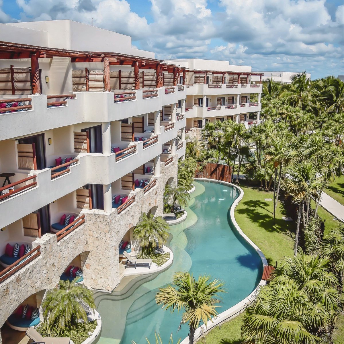 Secrets Resorts & Spas on Twitter: "Discover serene seclusion when you experience a stay in a ...