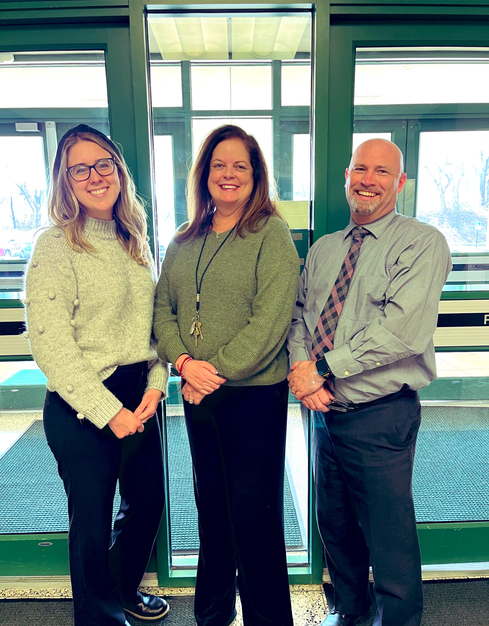 Saint Mark's High School on Twitter: "School counselors help students in many ways! In ...