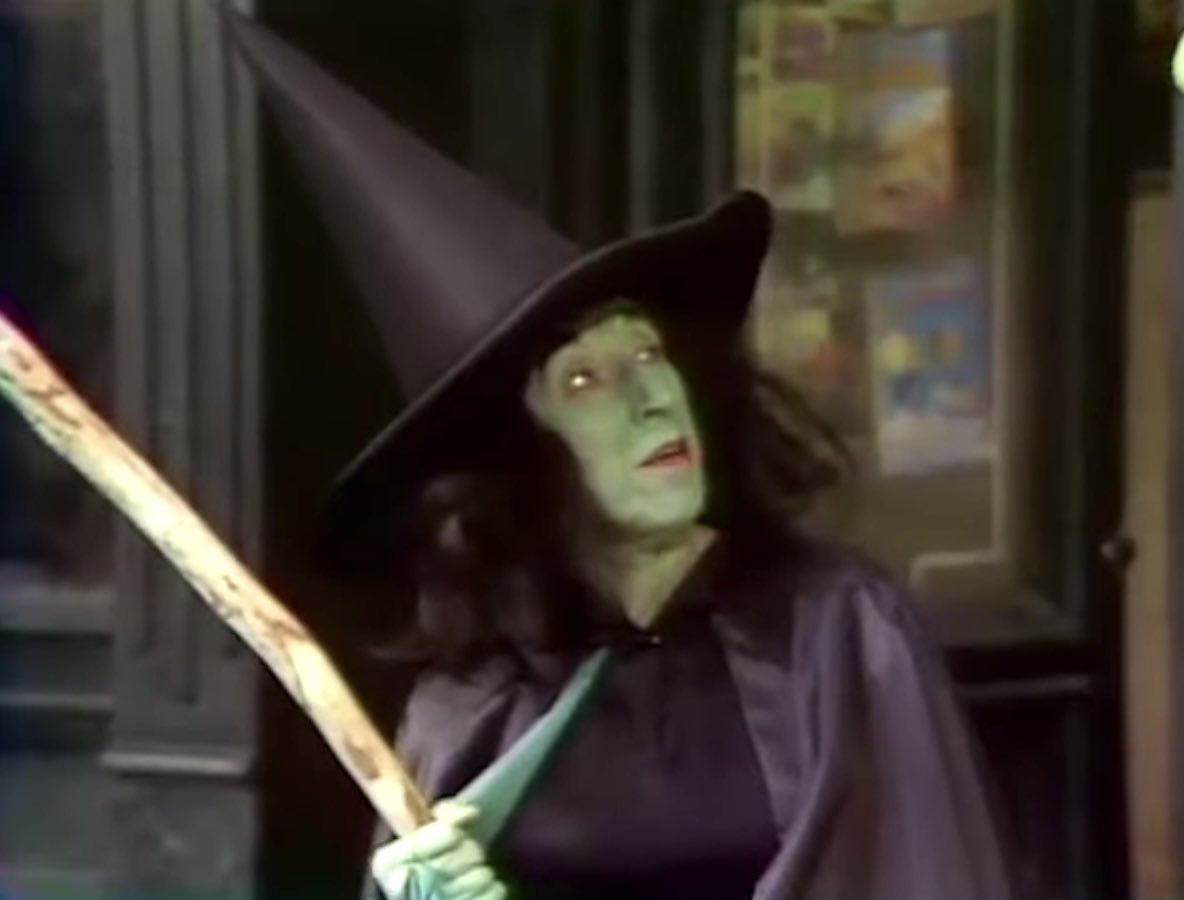 RetroNewsNow on Twitter: "📺On February 10, 1976, the Wicked Witch of the West (played by ...