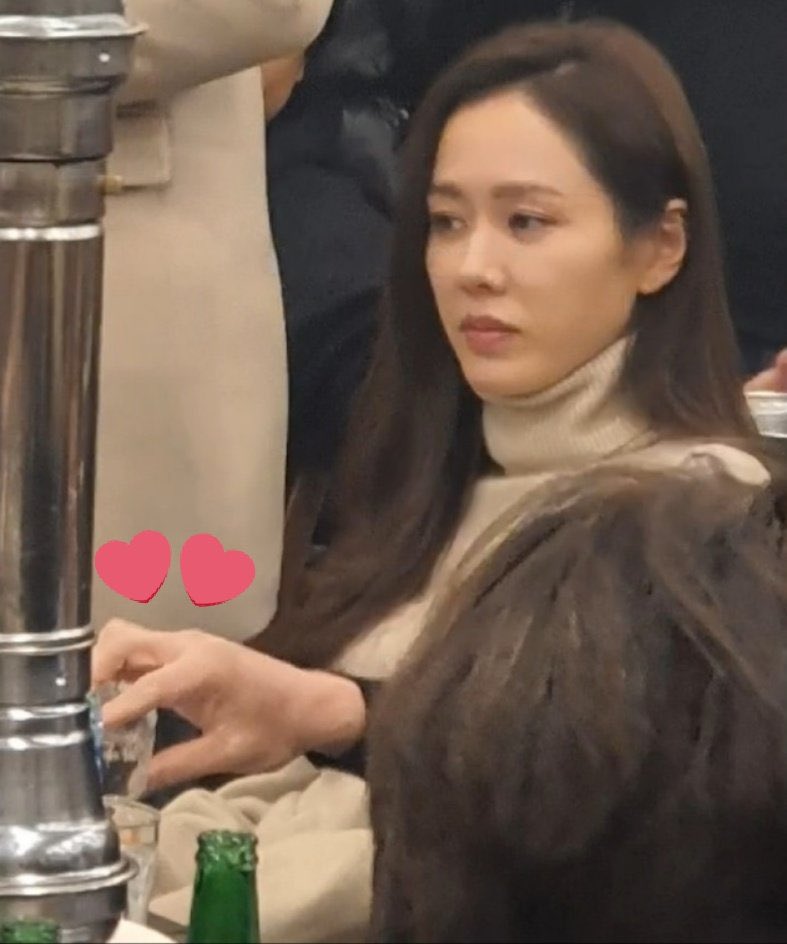 nad on Twitter: "caught in 4k https://t.co/JaDZHlt93x" / Twitter