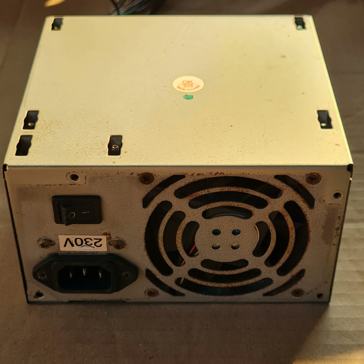 SECONDHANDSTORE ™ on Twitter: "PSU SEVENTEAM ST-300BLV PENTIUM 3-4 300W 20PIN IDE #PSU # ...