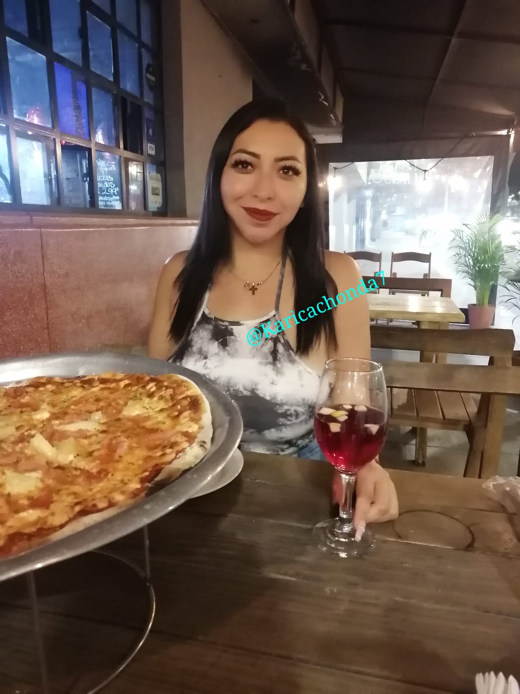 Karicachonda7 on Twitter: "Mis amores después de un rico día de trabajo vamos a cenar gustan? 😈 ...