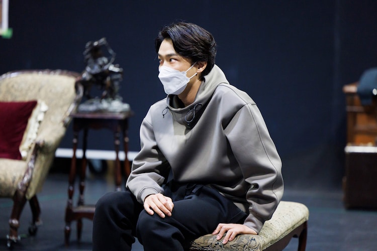 東宝演劇部 on Twitter: "RT @stage_natalie: 井上芳雄自ら「ジェーン・エア」稽古場へ突撃取材、上白石萌音・屋比久知奈らとトーク https://natalie ...