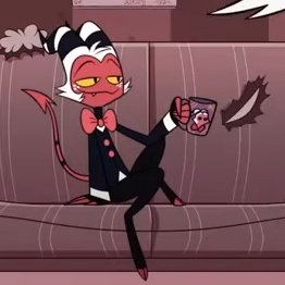 daily moxxie on Twitter: "moxxie chain!!!!"