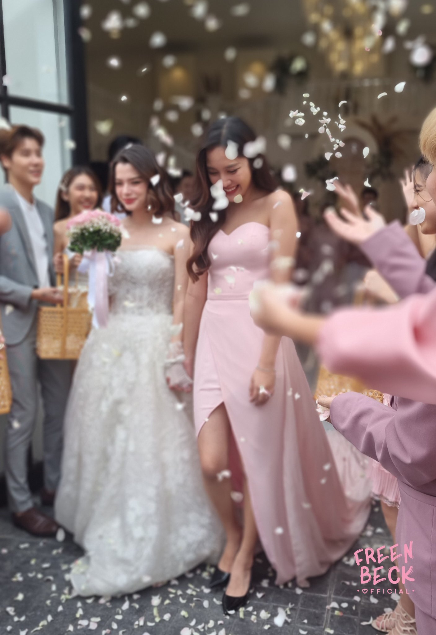 FREENBECK OFFICIAL on Twitter: "📢ประกาศเทรนทวิตสำหรับ #ทฤษฎีสีชมพู คืน ...