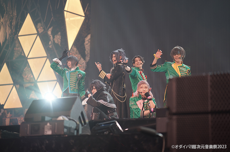 edgeline（エッジライン） on Twitter: "刀ミュ「超次元音楽祭」8曲パフォーマンス！“鯉ダンス”も披露【写真8枚】 https://t.co/dczQC6QH49 バナナマン ...