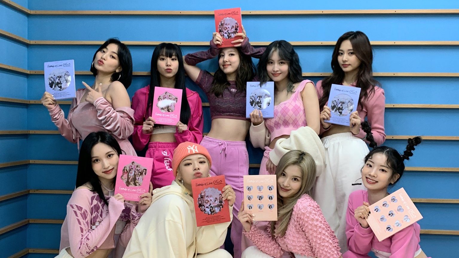 TWICE SOCIAL on Twitter: "Amazon Best Selling Kpop Album (TOP10): #1 ‘Formula of Love’ Full of ...
