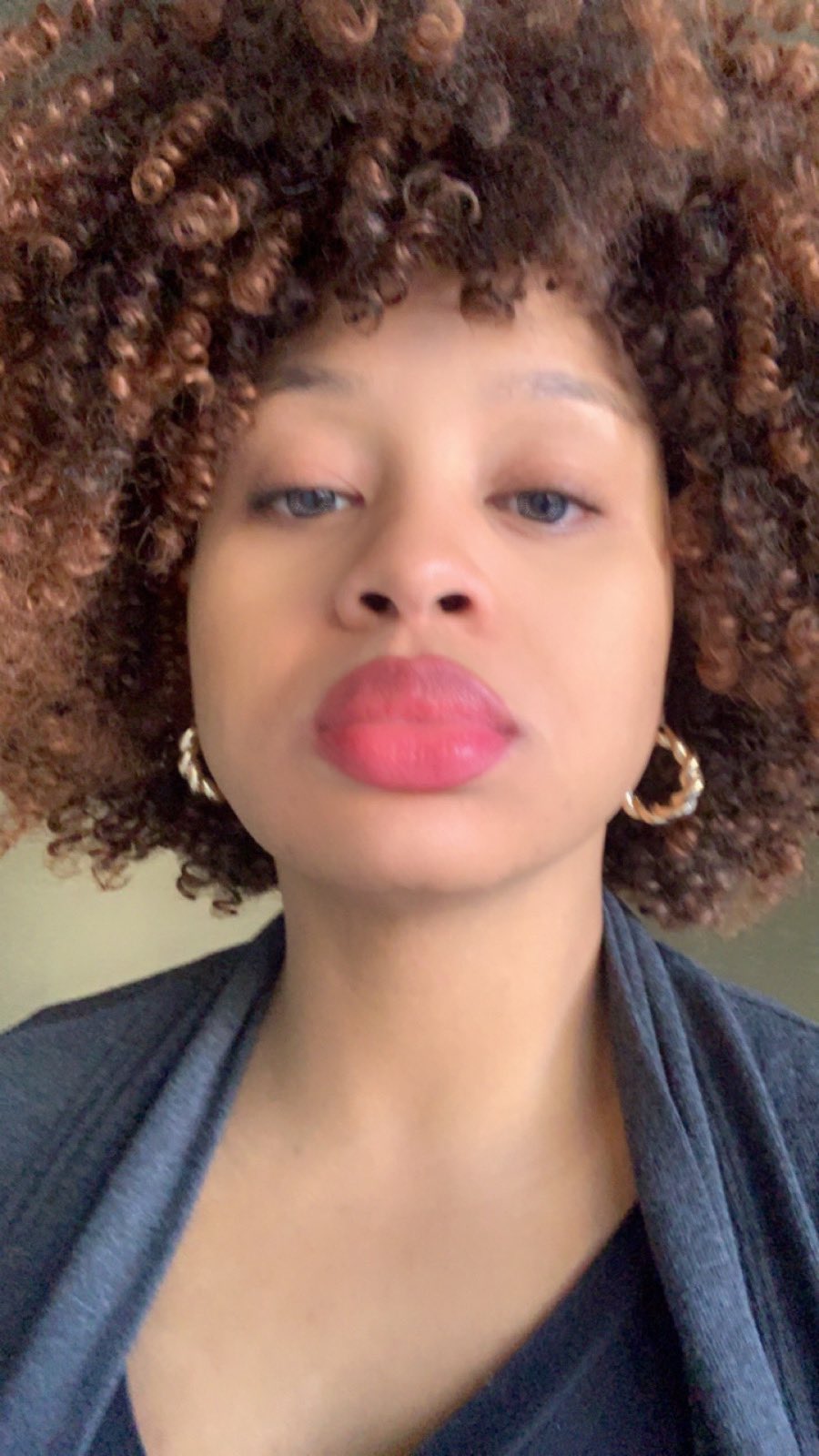 Red Rose🌹las Vegas Fmty On Twitter Someone Said I Have Dsl Lips Very Kissable😊 Juicy