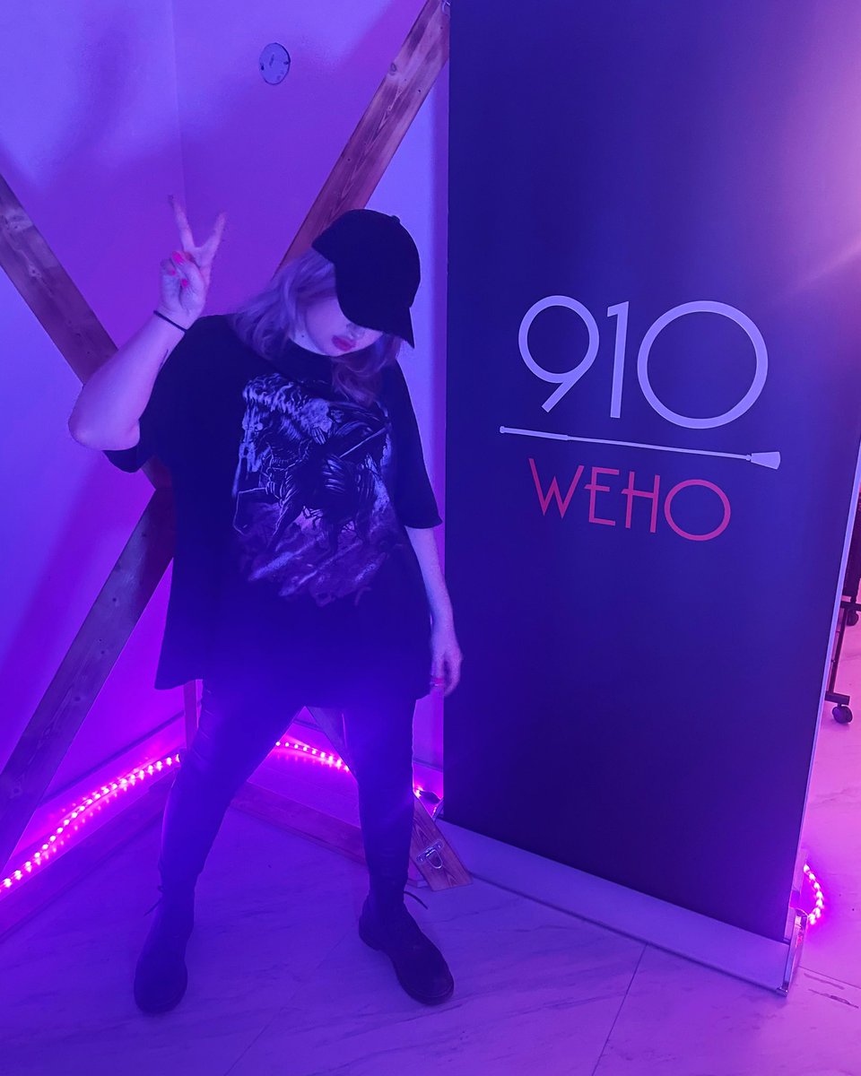 LA Based! Chloe Kreams on Twitter: "RT @VioletFaraday: Thanks to everyone who came out for DARK ...