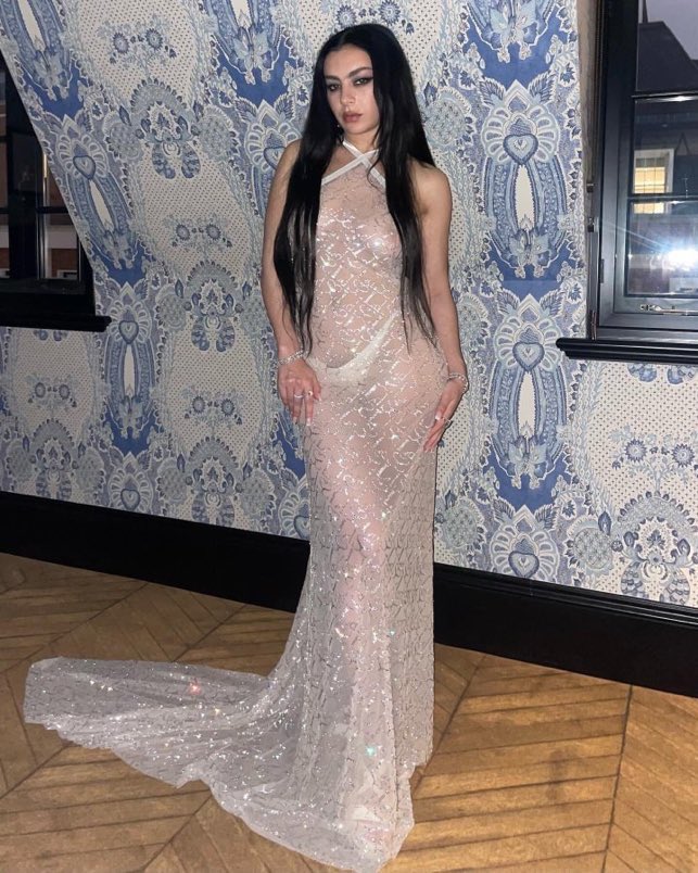 Casey ⎕ On Twitter She Looks Fucking Amazinggg