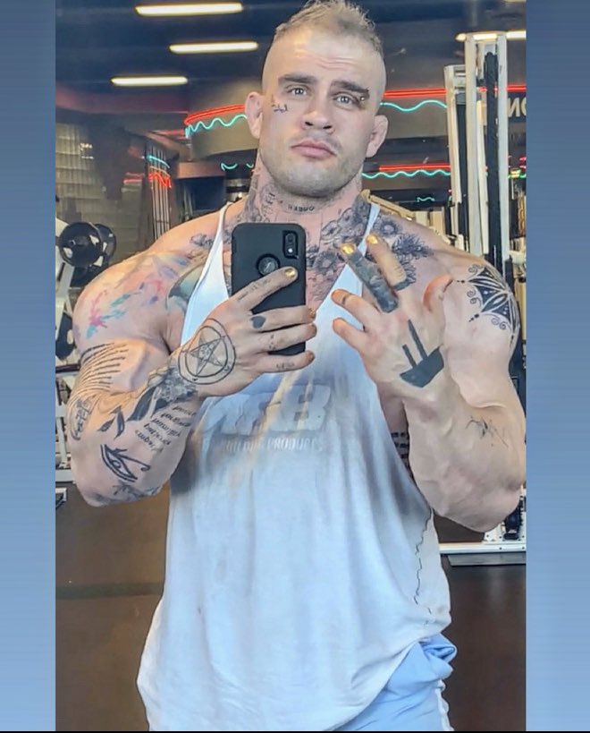 Davin Strong on Twitter: "“Penetrating my subconscious mind with an armada of pink in every hue ...