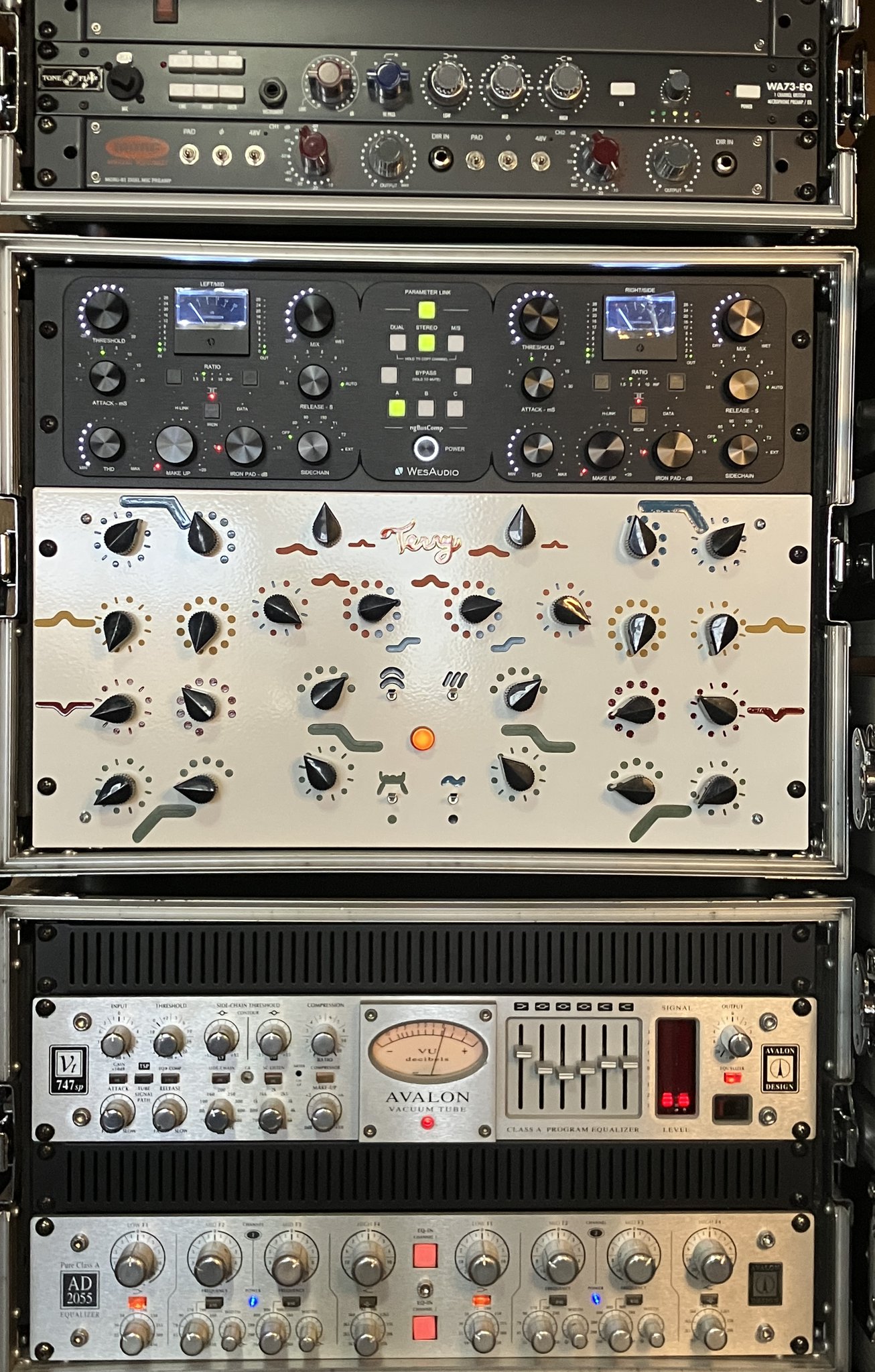 SAW(ソウ)@MACHINE STUDIO on Twitter: "新しく一緒に戦う仲間が増えたぜ... Terry Audio CEQ ShadowHillsのプロダクト・チーフテックを ...