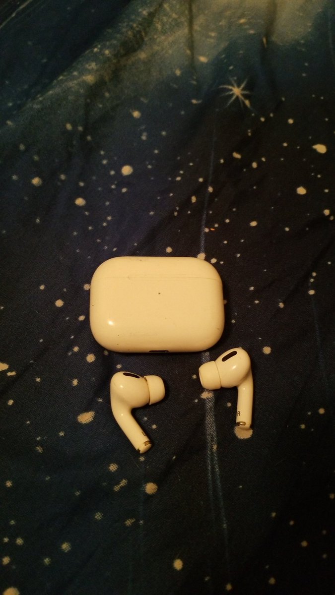 Nat On Twitter uhm So I Lost My Airpods Case At School Like 2yrs Ago nat-on-twitter-uhm-so-i-lost-my-airpods-case-at-school-like-2yrs-ago
