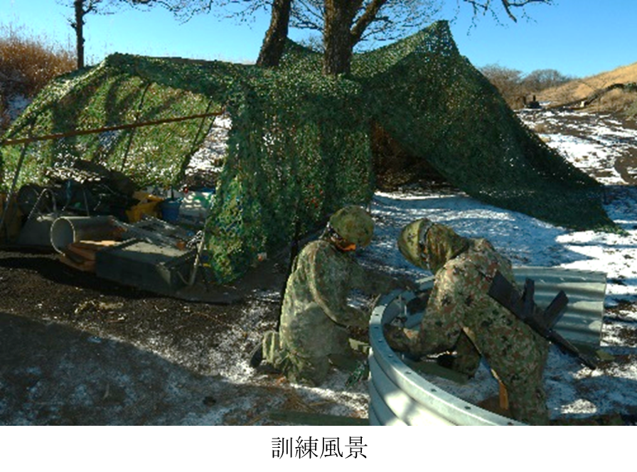 陸上自衛隊古河駐屯地 第1施設団【公式】 On Twitter 【方面施設科職種合同訓練】 第307施設隊は、偽障害や偽構築物の構築を担当し、近年脅威を増しているドローン等の航空偵察に