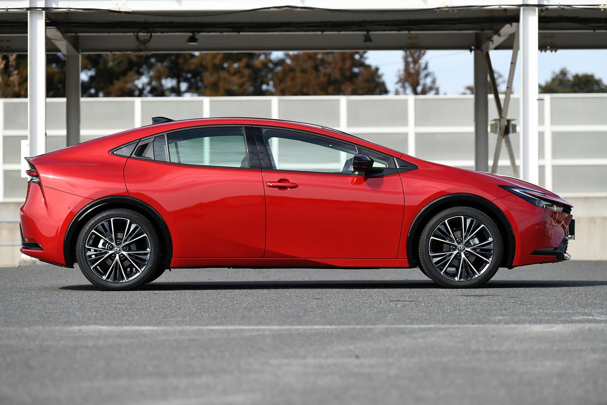 玉井賢一 (神奈川大学卒業) on Twitter: "RT @responsejp: 【トヨタ プリウス 新型】上級グレード Z…ひと目惚れするデザインには秘密がある？[詳細画像 ...