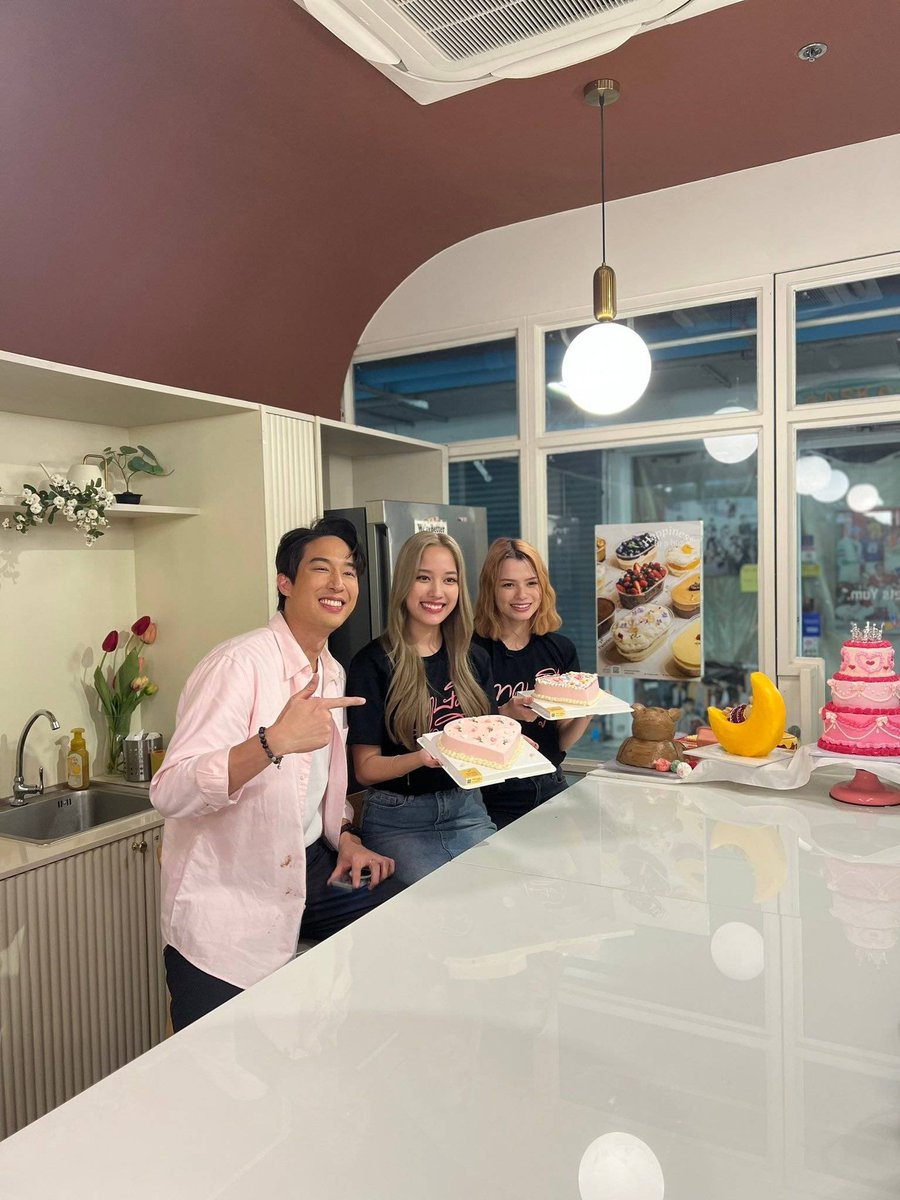 Freen&Beck (real) on Twitter: "#Beckysangels #srchafreen"