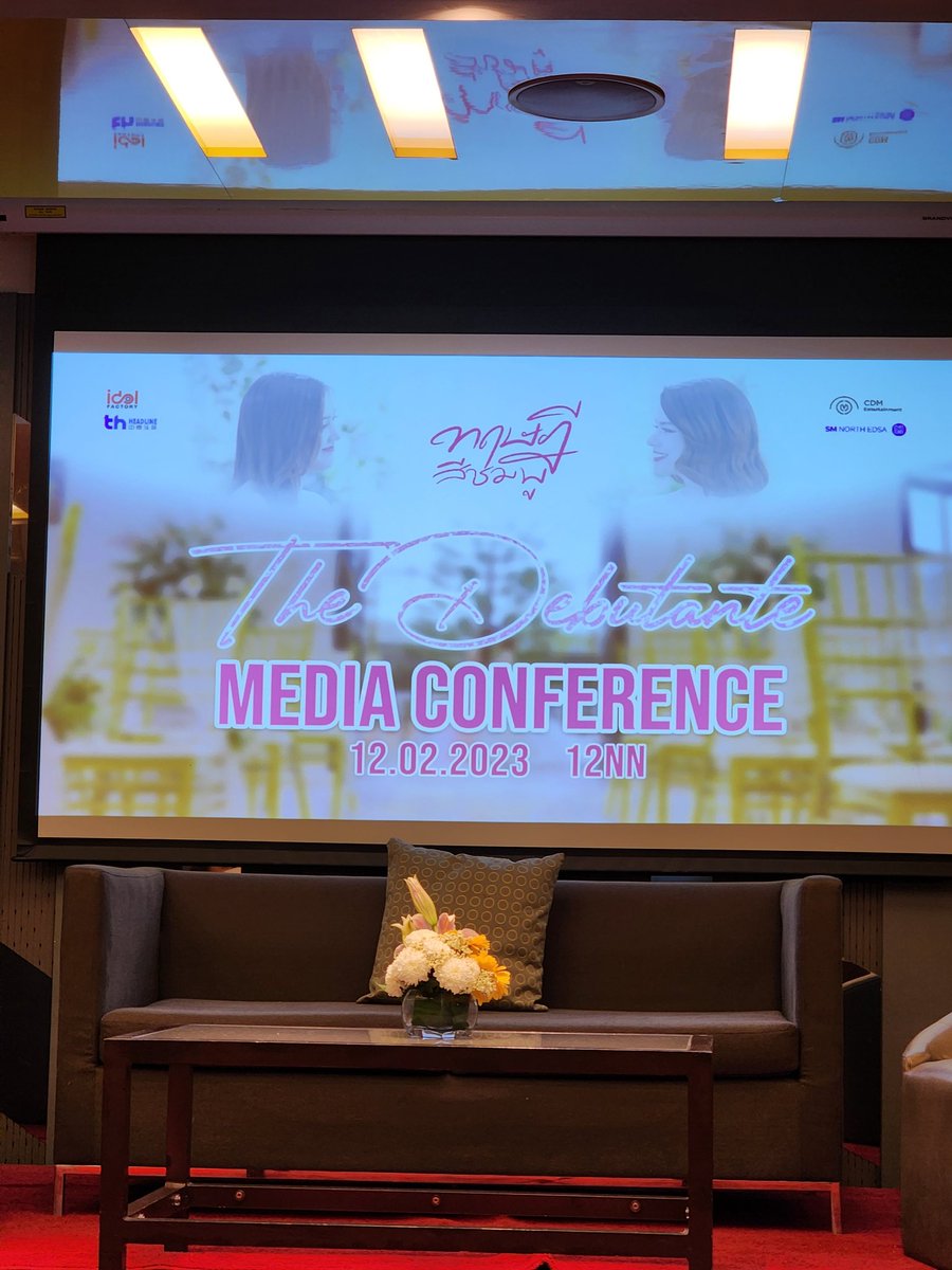 Freen Becky Ph Official 🇵🇭🧚🏿‍♀️💕 on Twitter: "Press conference with Freen💝 Becky # ...