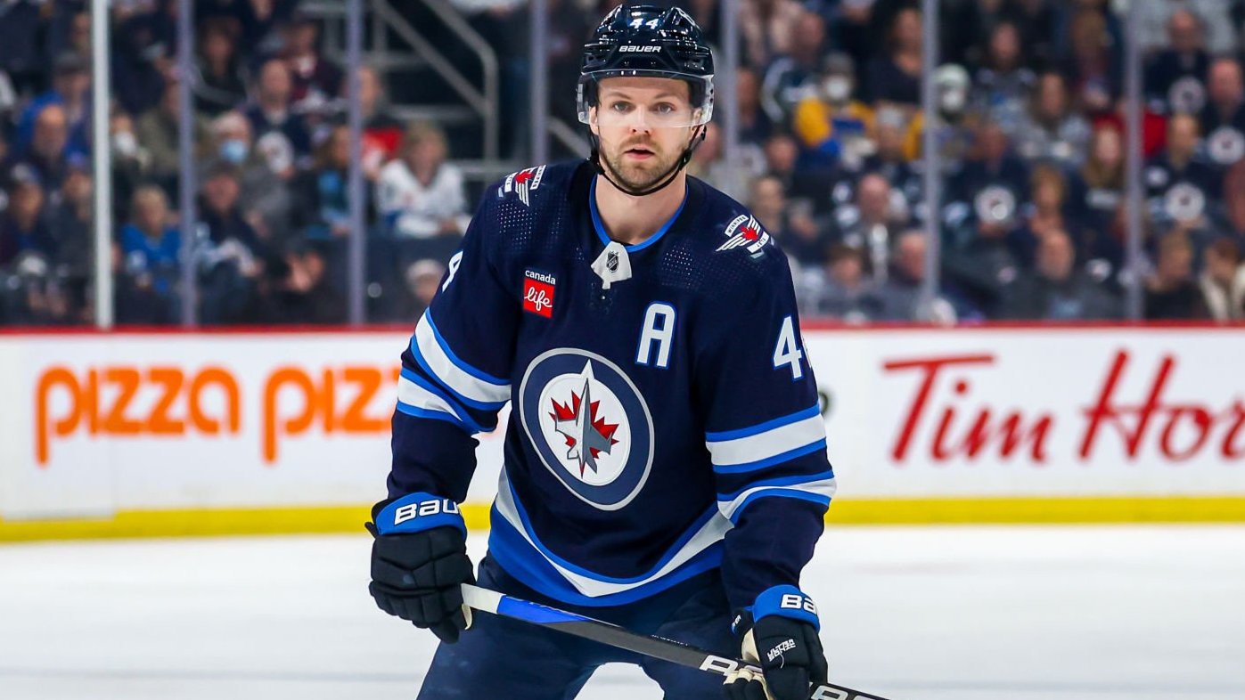 Dustin Byfuglien 2022