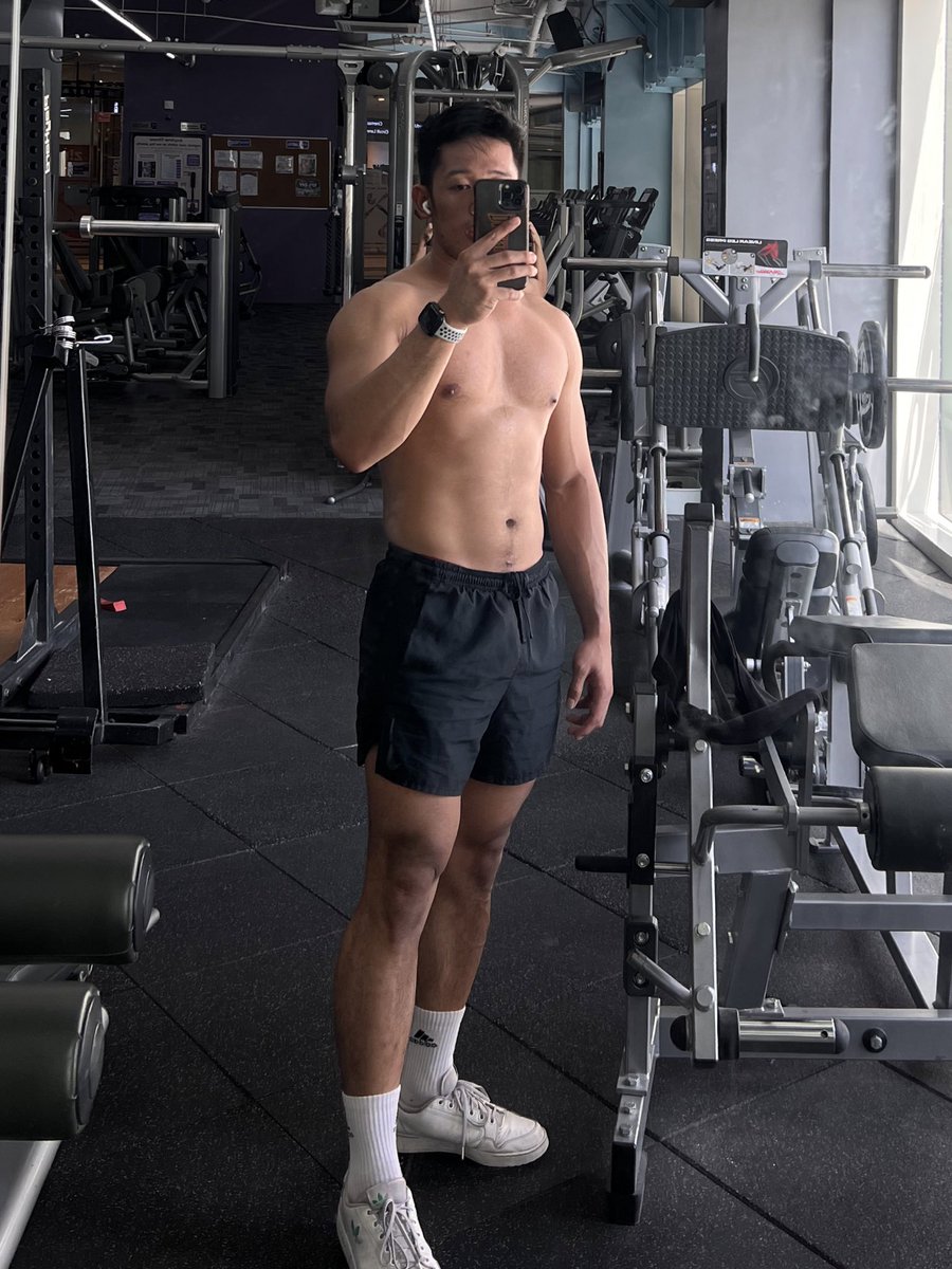 Gelo on Twitter: "The buzzz 🐝"