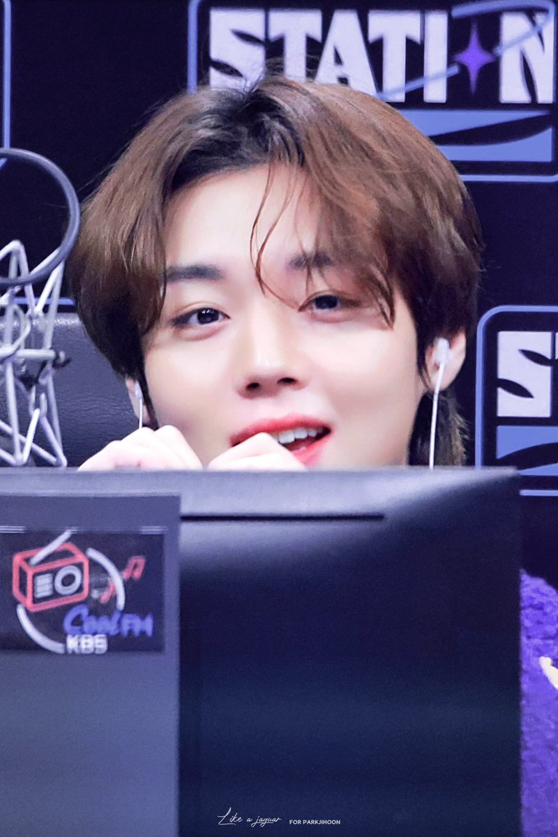 Kwang^^ คิดถึงน้องจ๋า💜 on Twitter: "RT @Like_a_jaguar: 230211 Station Z http://bit.ly/40IGJXz ...