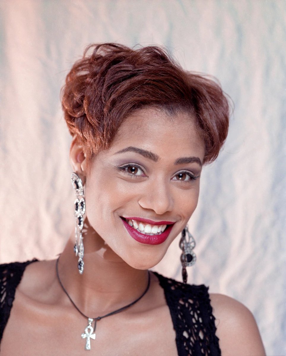 Tami Roman Gray Hair