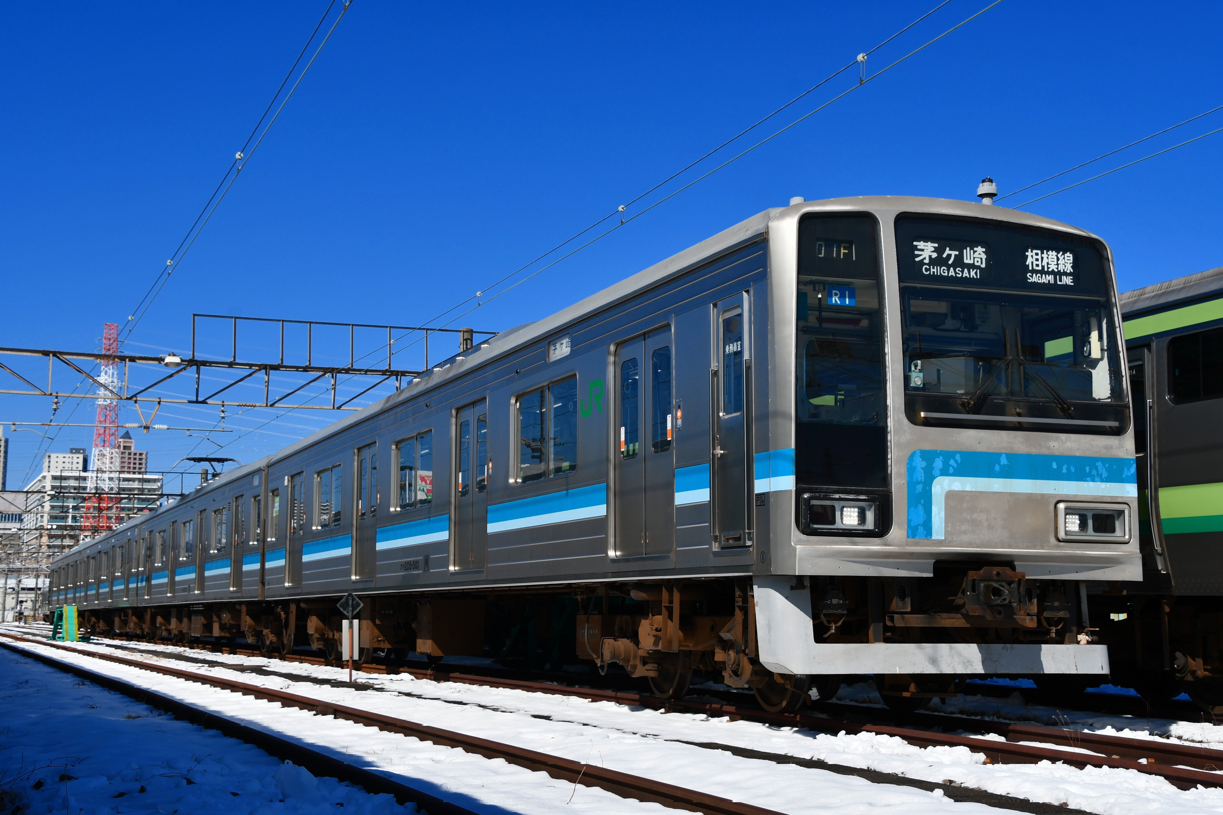 しー on Twitter: "2023/02/11 「横浜線E233系・相模線205系R1編成撮影会in橋本駅電留線」 雪晴れの中での撮影会でした！前照灯をハゲロン灯風にしてくれたりと ...