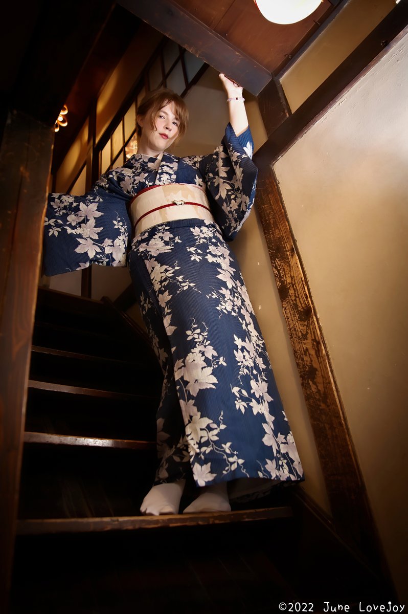 June Lovejoy ジューン•ラブジョイ on Twitter: "I'll be down in just a moment... 😍 📸: @takahiro_ch"