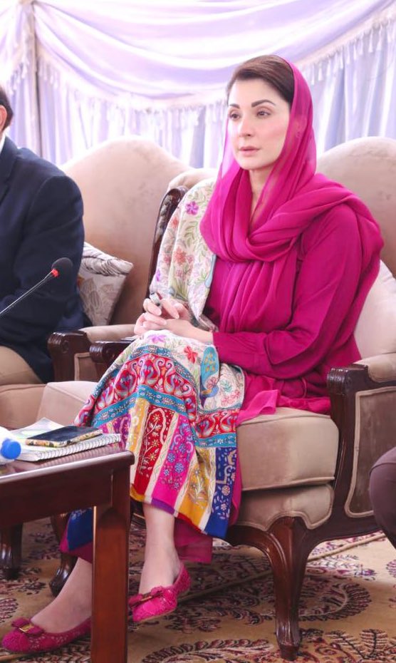 Hina Parvez Butt on Twitter: "مزاحمت کا دوسرا نام مریم نواز 💗 https://t.co/K55H28d5JN" / Twitter