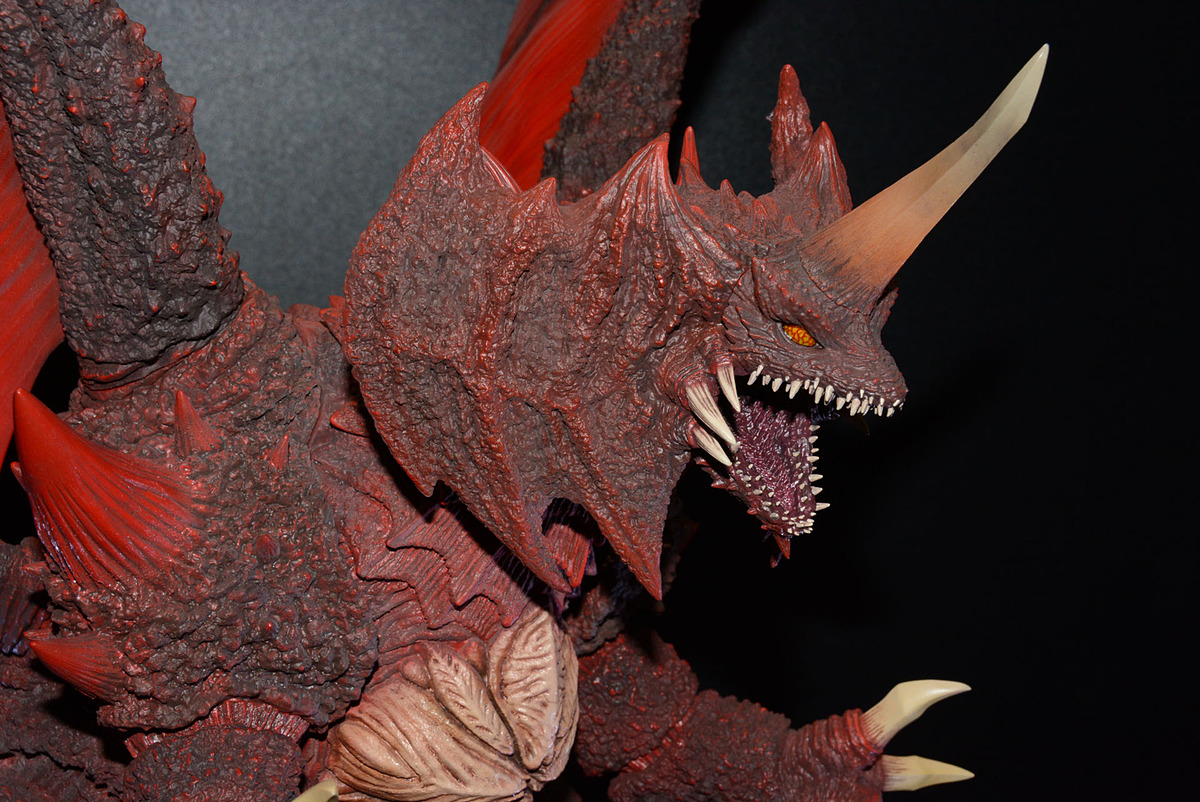 鋼鉄サンボ-モデルナ4号は君だ on Twitter: "RT @hobbywatch_jp: 開発者が語る全高50cmの「ゴジラ(2002)」。ガレキを商品化した「デストロイア」などエクス ...