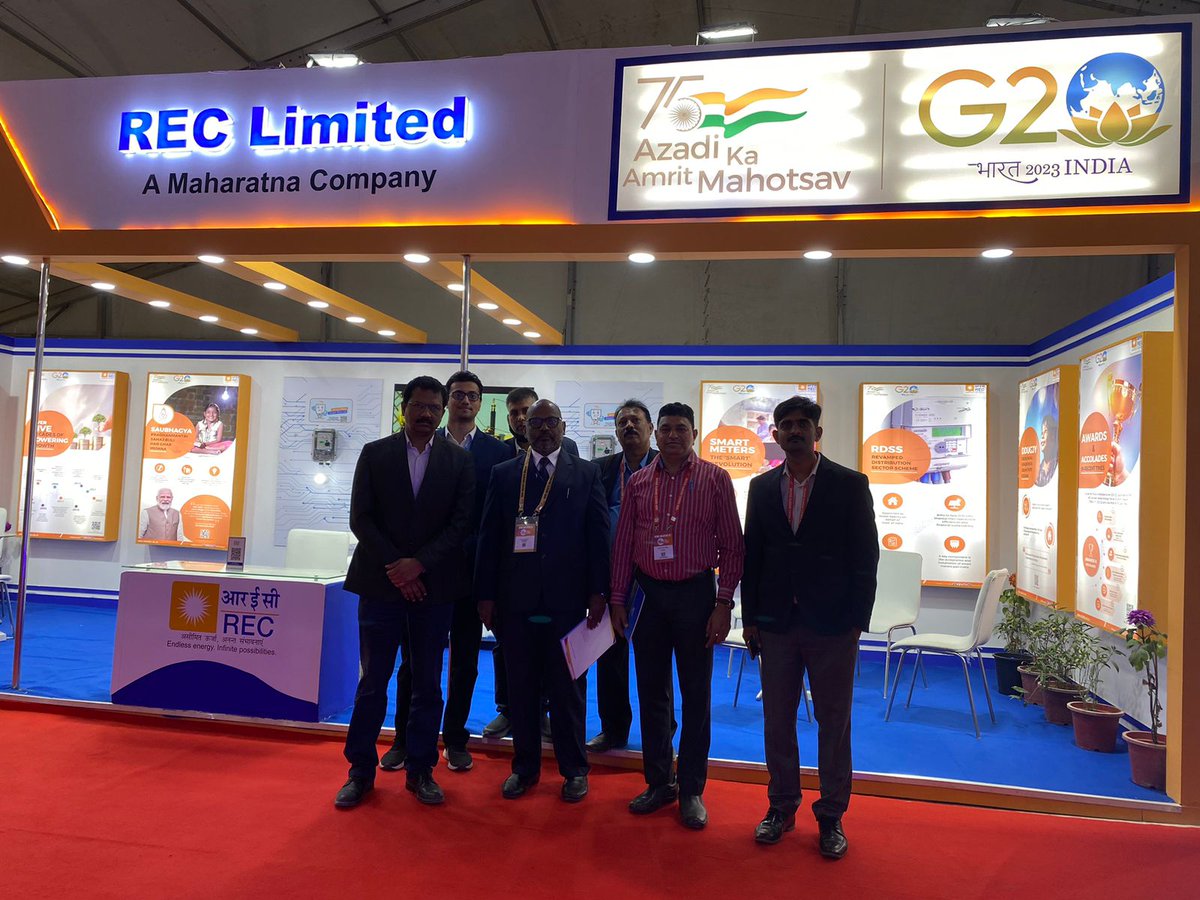 REC Limited on Twitter: "Shri @tscbosh, ED-REC visited the stall at the ongoing @InvestInUp in ...
