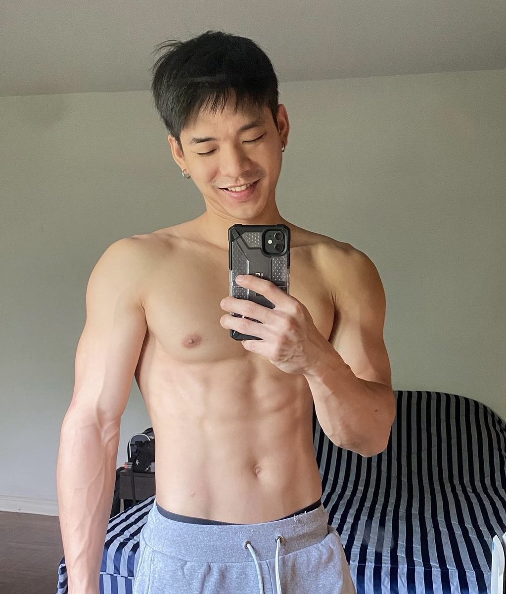 Fitness Idols on Twitter: "แน่นปั๊ก!!😳 เข้ามาทักทาย "ช็อคโกแลต" ได้ที่ http://fitness-idols.com ...